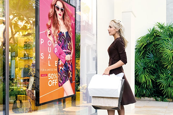 Samsung Monitors, Smart Signage & LED Displays | CDW